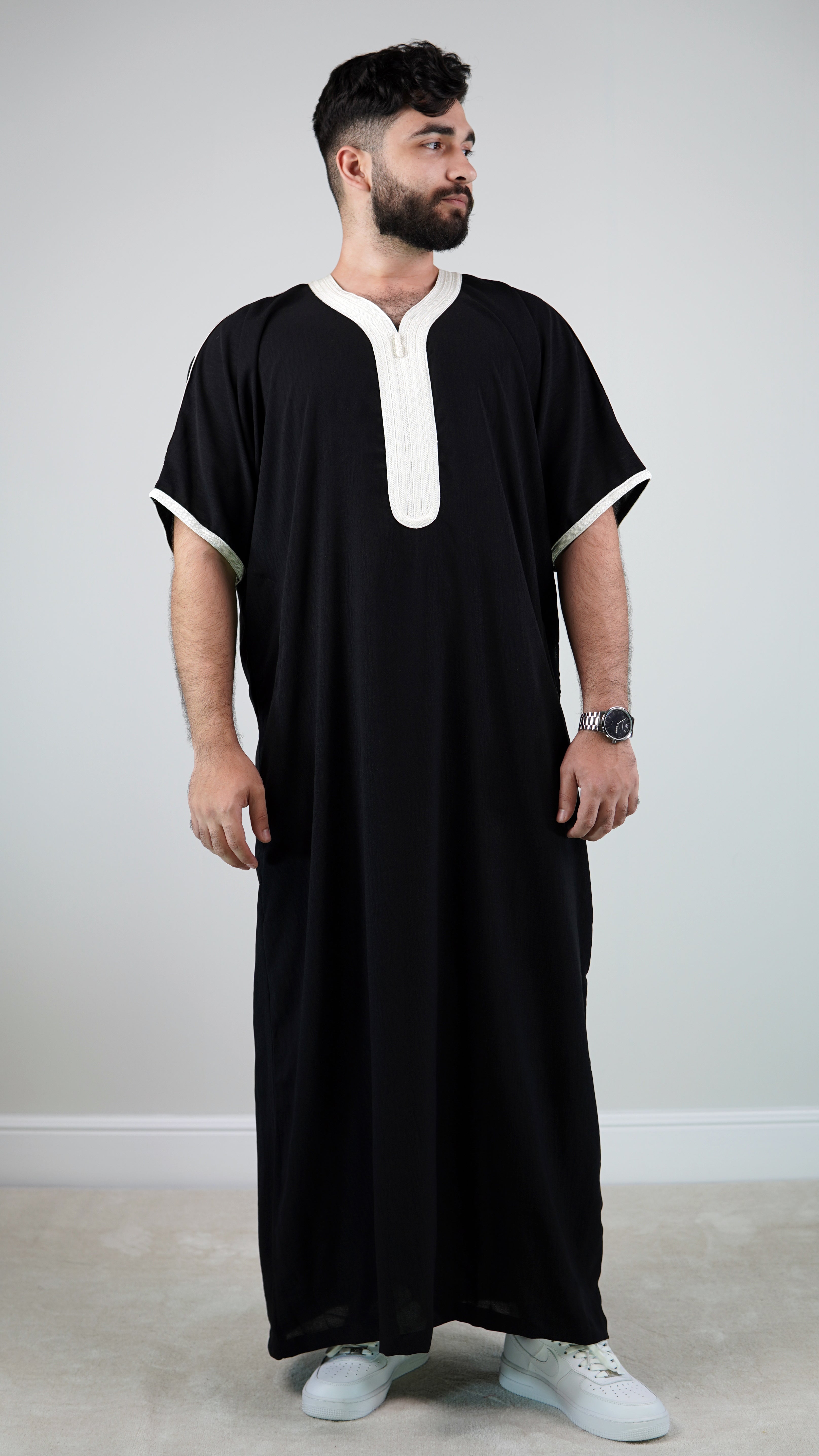 Kashmiri Black and White - Thobe – HudHudThobes